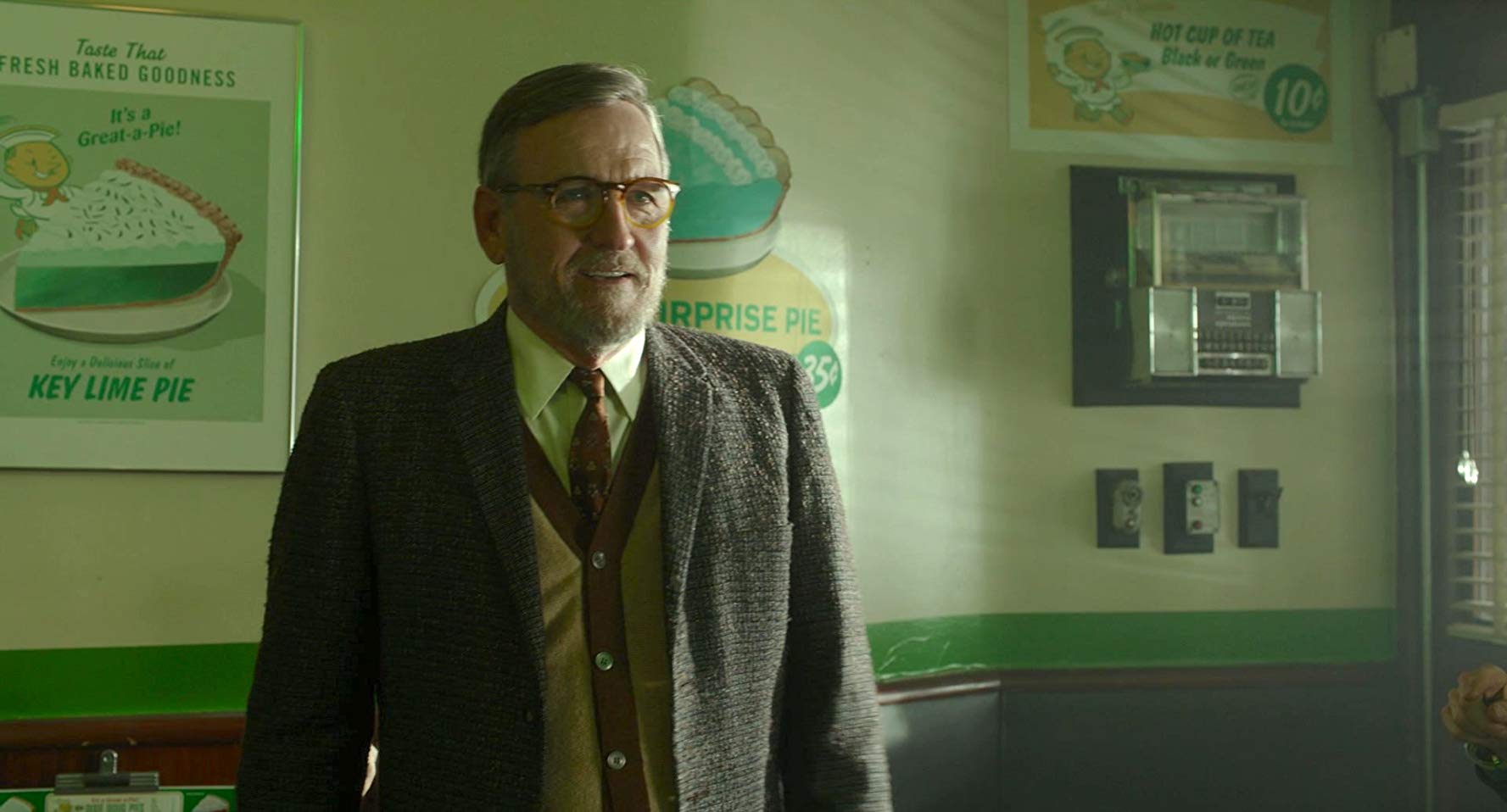 Unexpected Love: A Review of The Shape of Water | Lydia Schoch